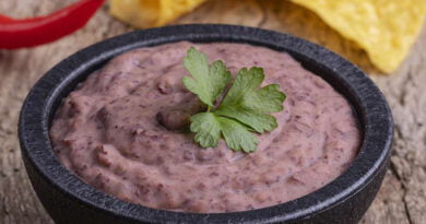 Frijoles negros volteados - Recetas GT